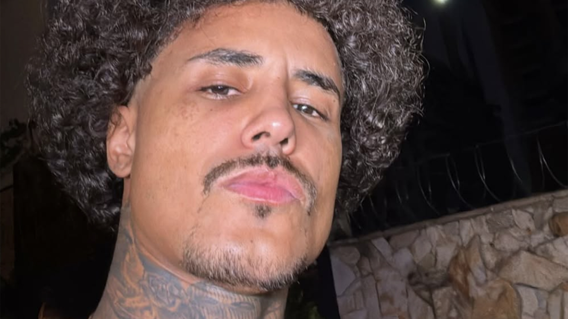 Casamento de MC Livinho chega ao fim apenas 8 meses após união