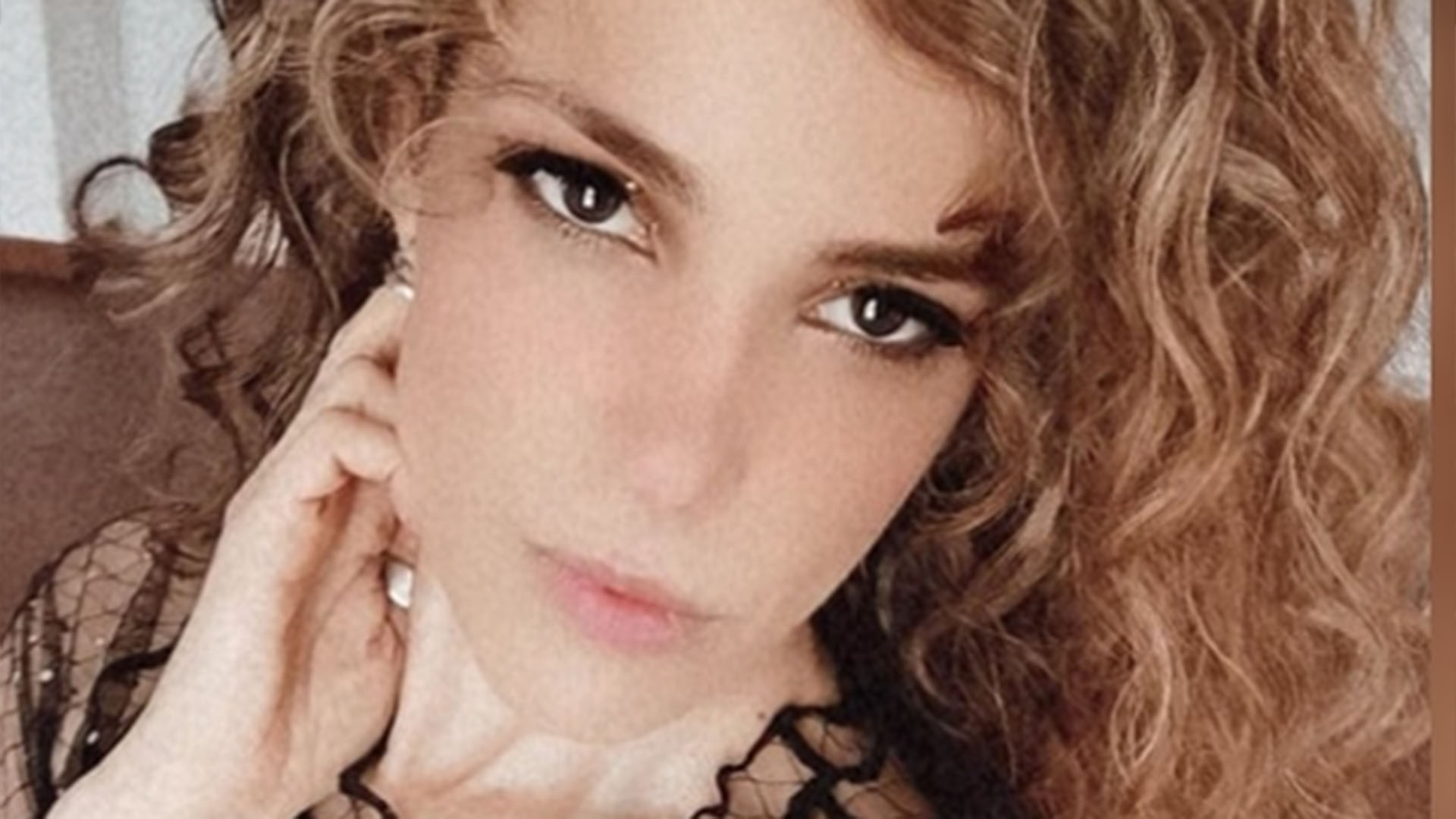 Cantora portuguesa, Claudisabel morre em acidente de carro - CARAS Brasil