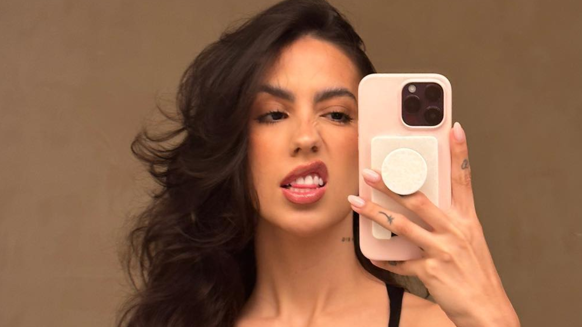Gabi Brandt viraliza com rotina de banho de 10 passos: 'Cheiro de anjo ...