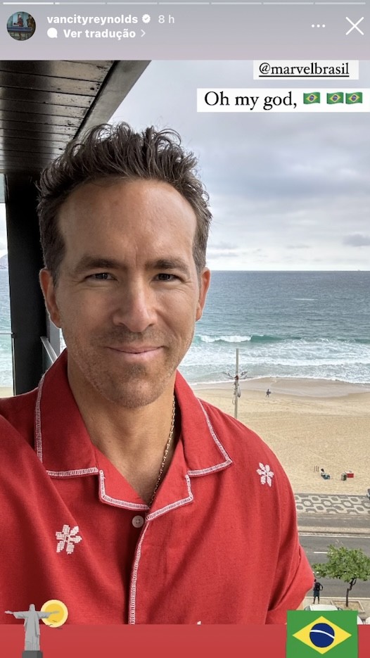 Ryan Reynolds curte estadia no Rio de Janeiro e joga bola no Maracanã ...