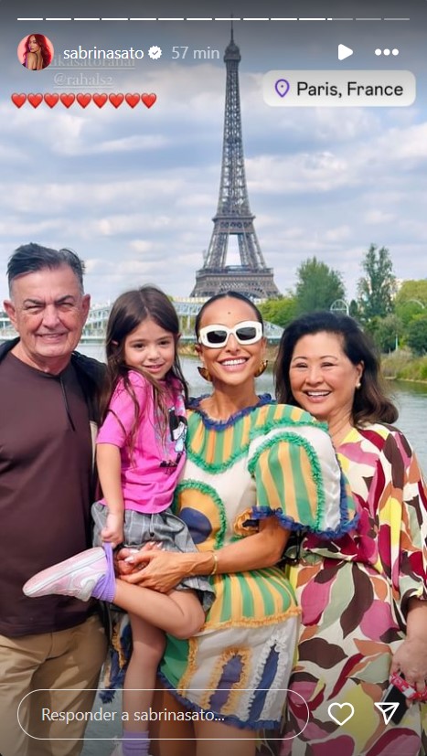 Sabrina Sato encanta ao mostrar foto rara com os pais em Paris - CARAS ...