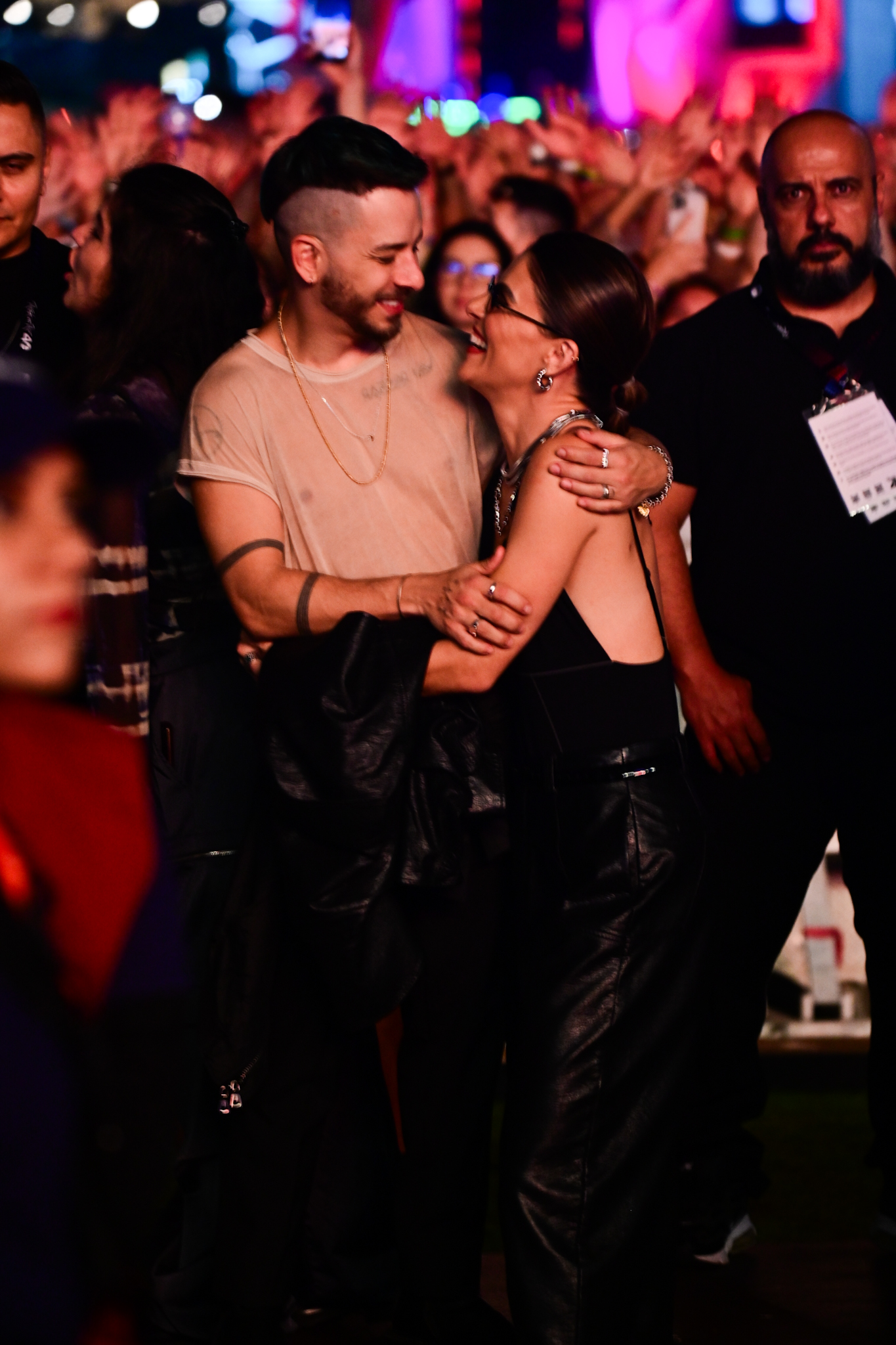 Junior aposta em camiseta com transparência no Rock in Rio. Saiba o ...