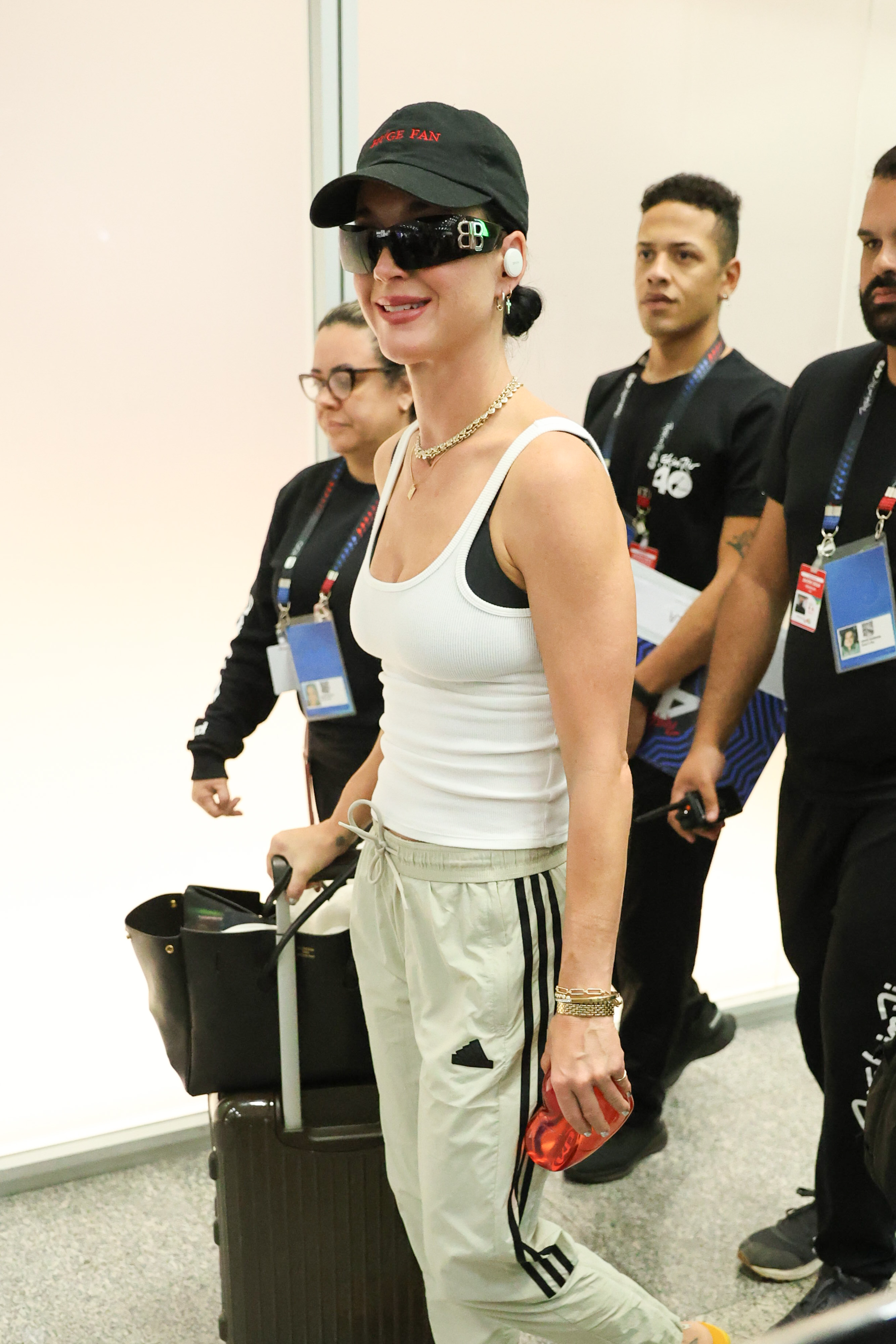 Katy Perry desembarca no Brasil para show em festival - CARAS Brasil