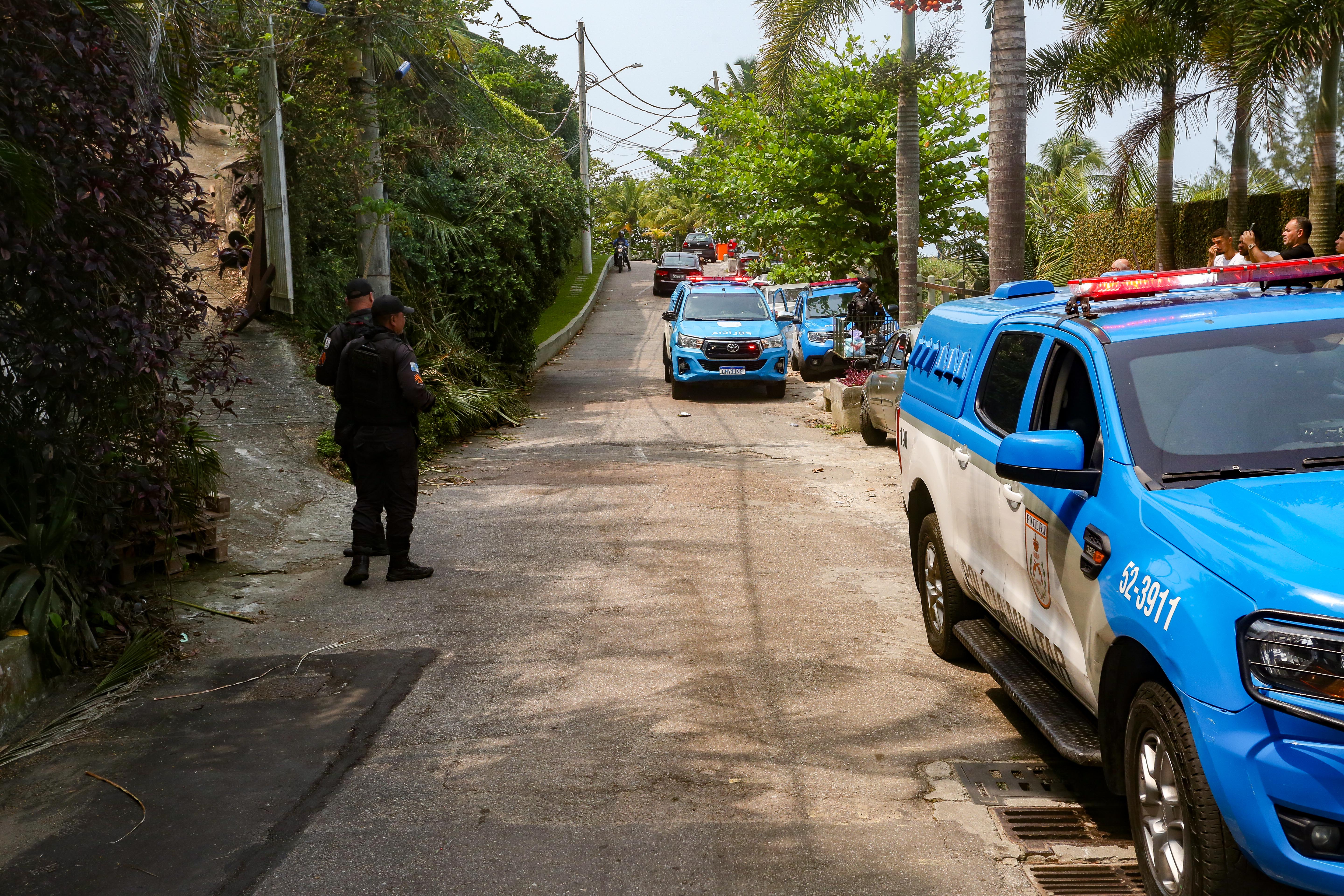 Mário Gomes: Polícia vai até a mansão para retirar o ator - CARAS Brasil