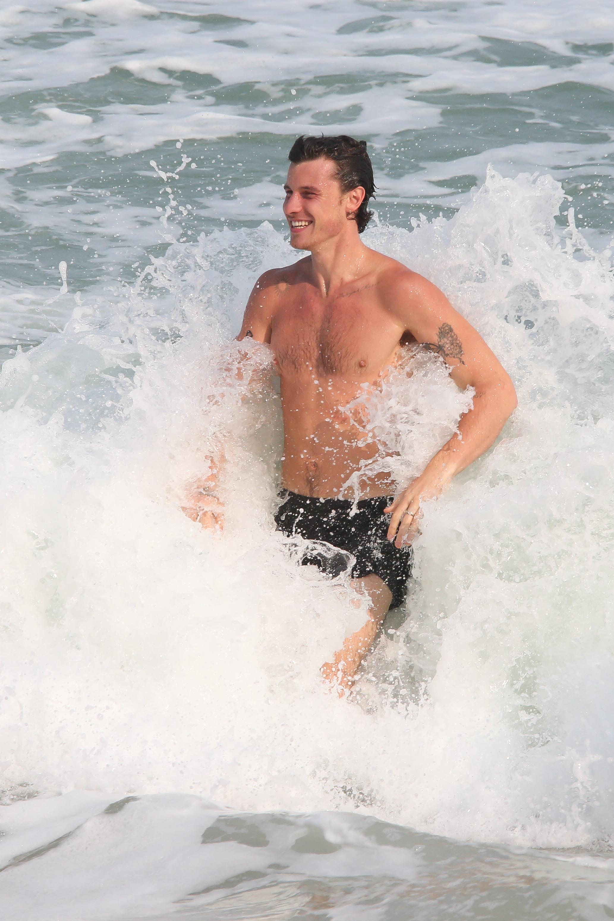 Saiba qual é o valor da fortuna de Shawn Mendes - CARAS Brasil