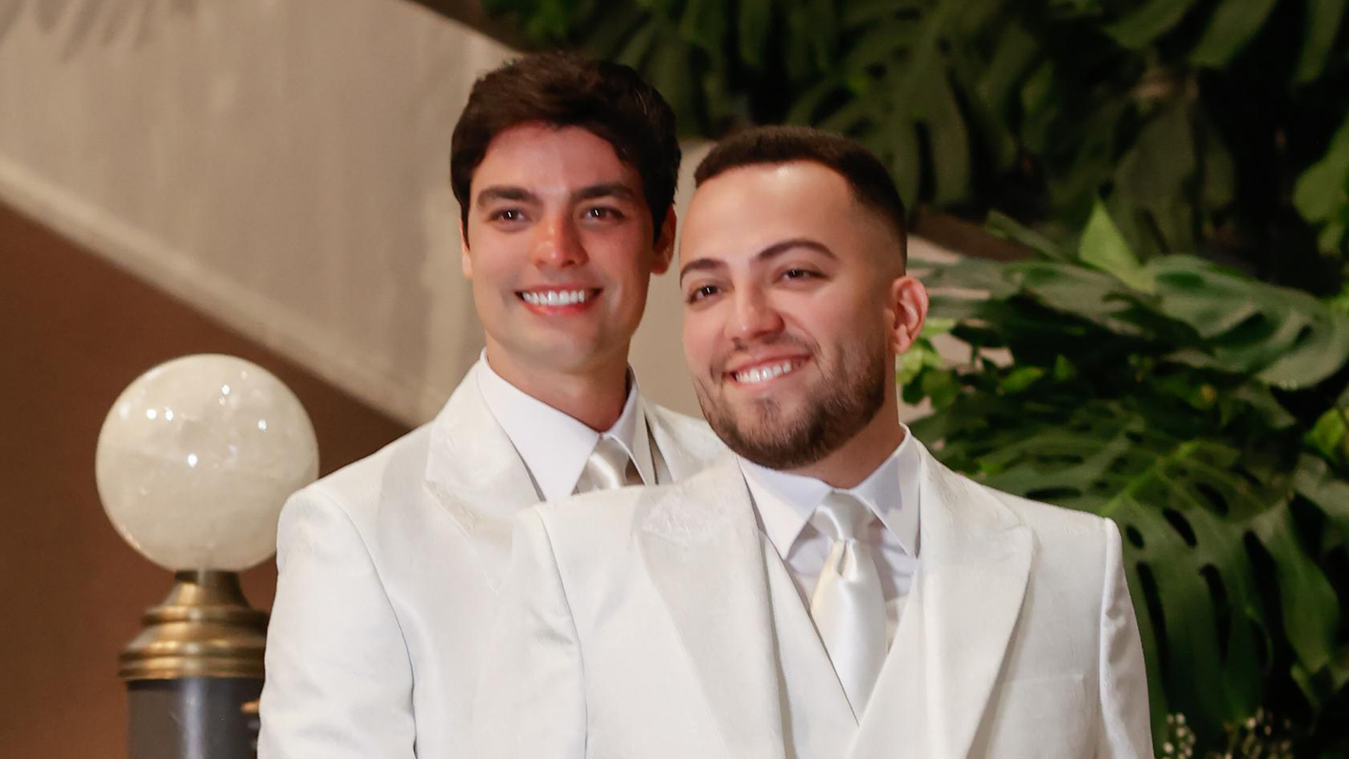 Veja como é o bolo de casamento de Lucas Rangel e Lucas Bley - CARAS Brasil