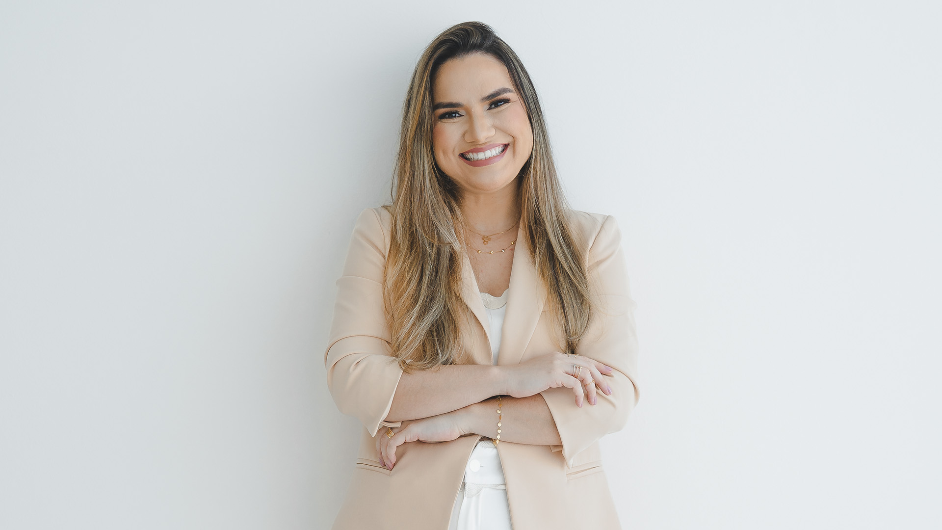 Fé e recomeços: Tamiris Barreto transforma vidas com ‘O Segredo é o ...