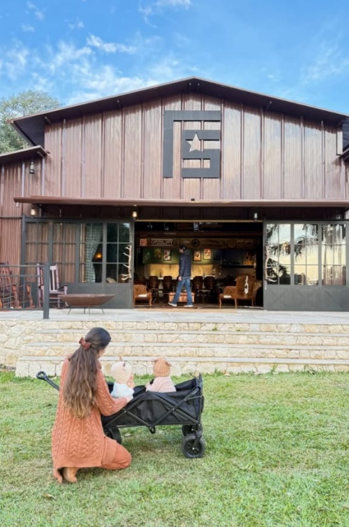 Mulher de Sorocaba curte passeio na fazendo com os filhos gêmeos ...