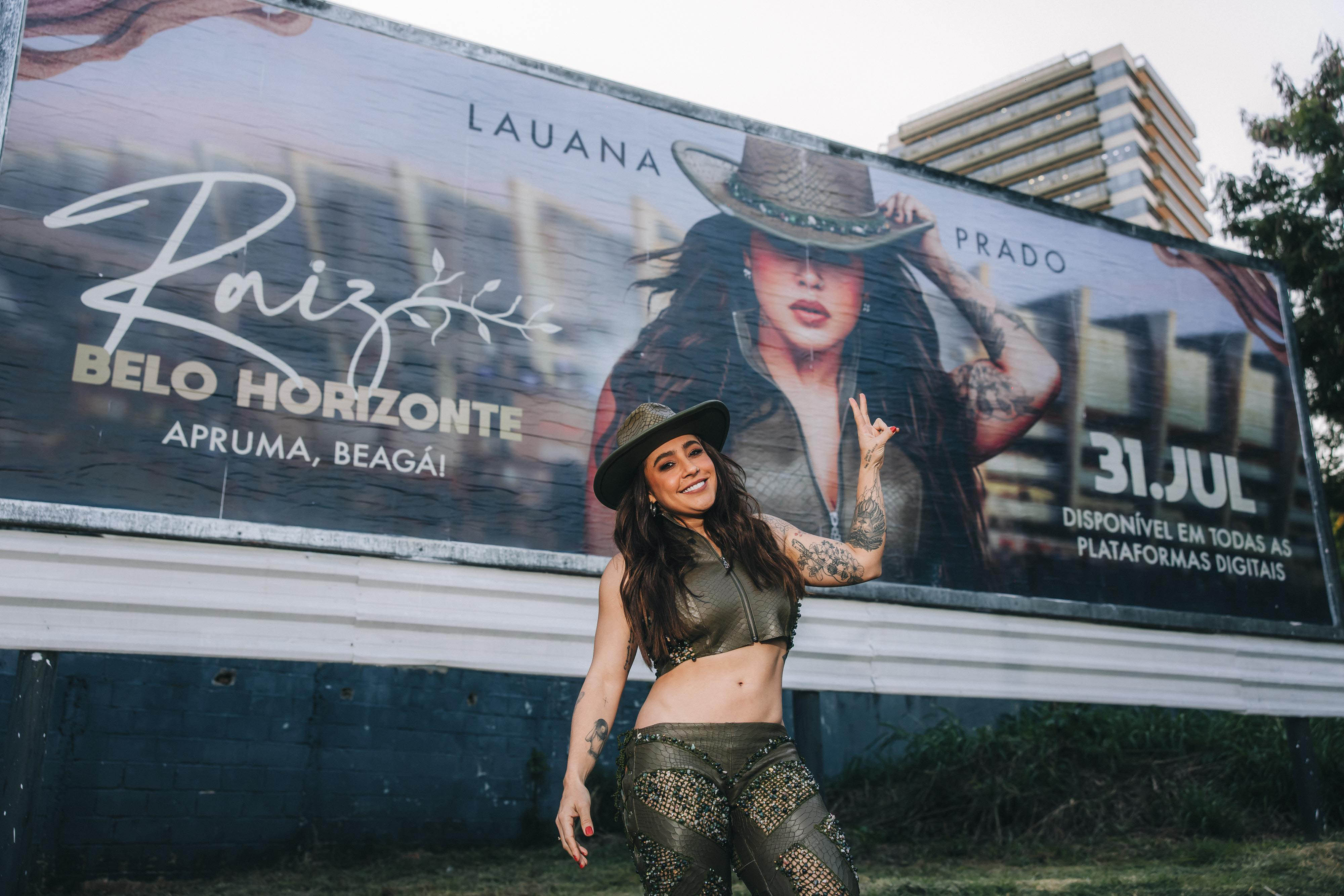 Lauana Prado faz show surpresa em Sorocaba. Saiba ao motivo! - CARAS Brasil