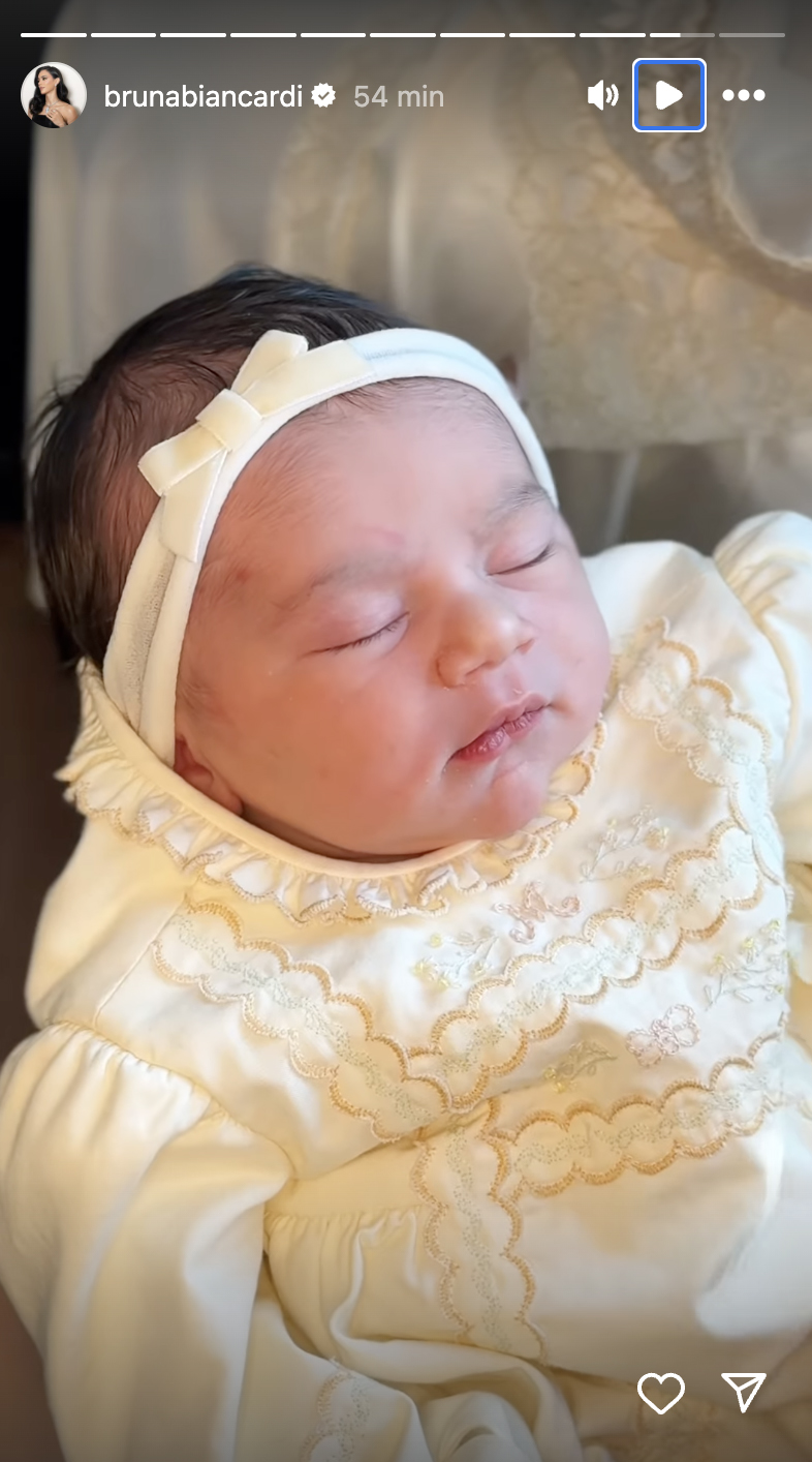 Bruna Biancardi exibe foto do ensaio newborn da filha Mel - CARAS Brasil