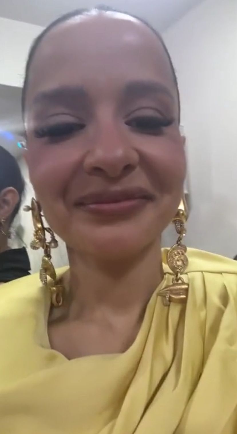 Maiara se comove no casamento do irmão - CARAS Brasil