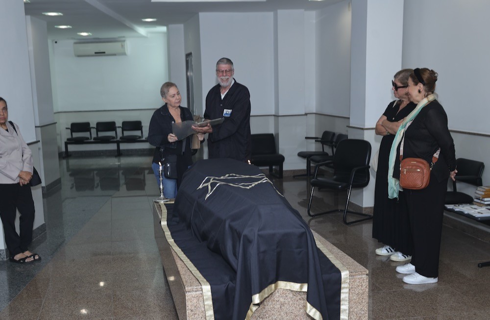 Berta Loran: último adeus teve cerimônia marcada por rituais judaicos ...