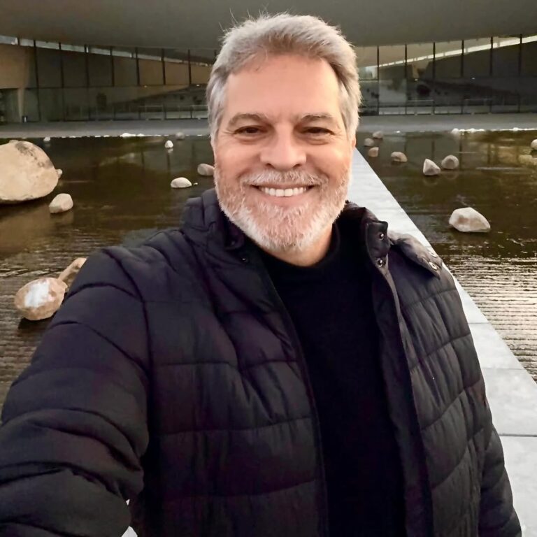 Por onde anda o Josué de Terra Nostra? Ator embarcou em nova carreira ...