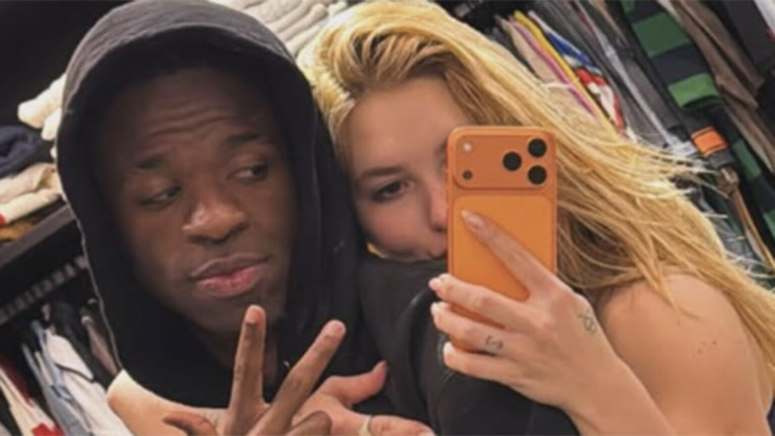 Virginia exibe foto inédita com Vini Jr em momento intimista na mansão ...
