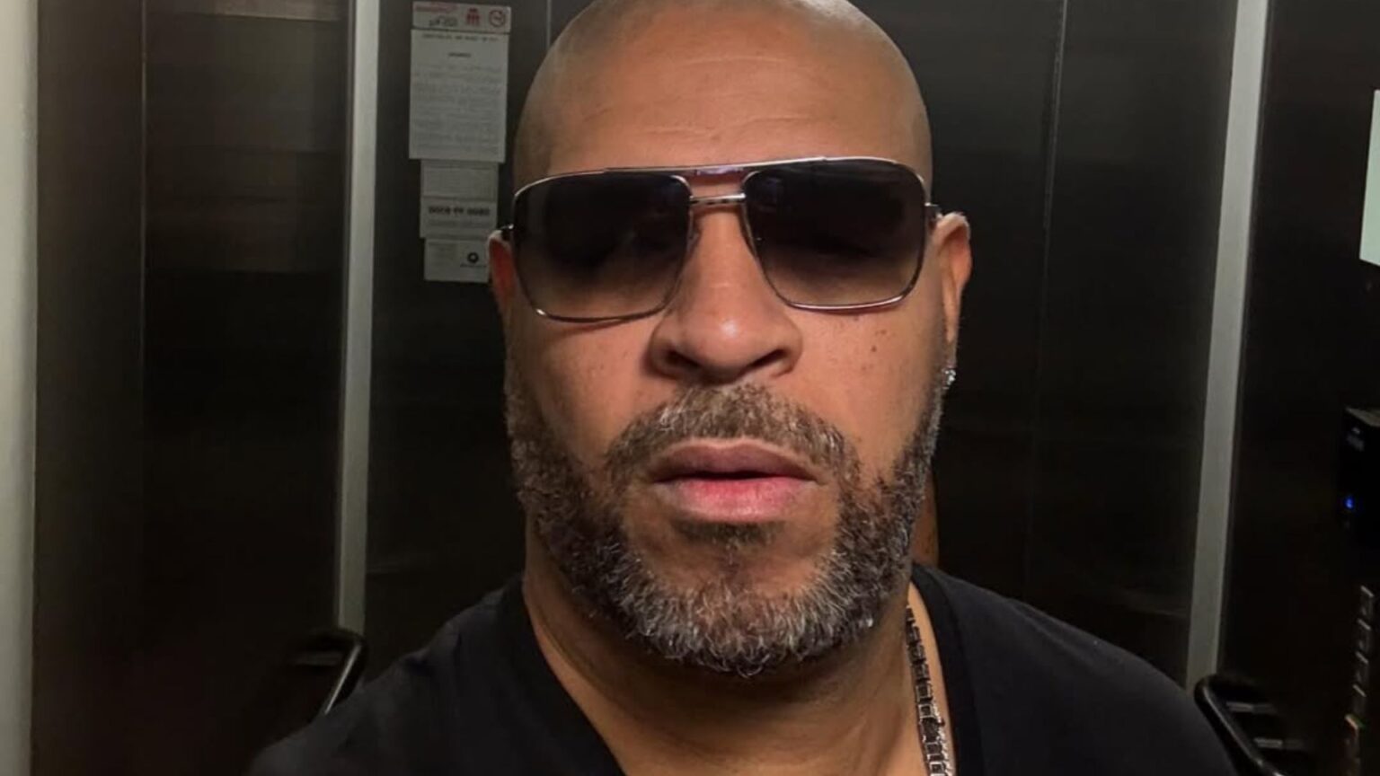 Adriano Imperador denuncia golpe após a mãe perder R$ 15 mil; entenda ...