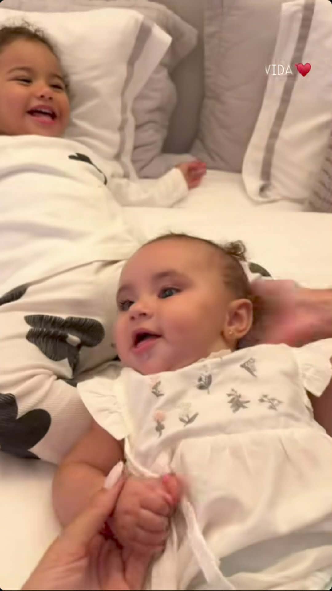 Bruna Biancardi divide momento fofo entre Mavie e Mel - CARAS Brasil