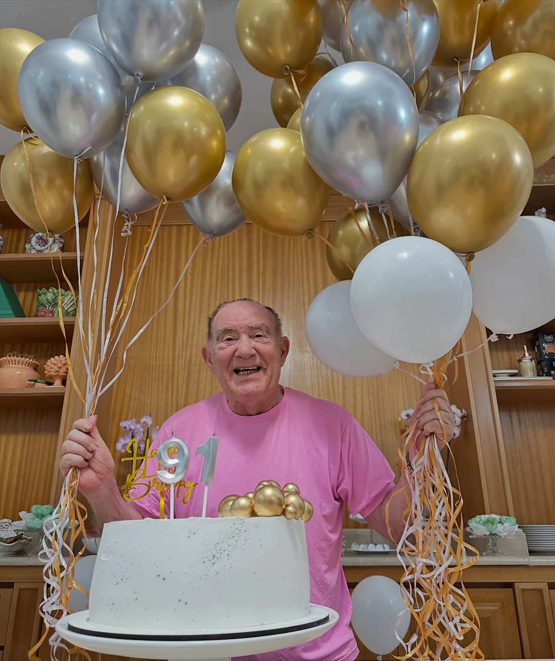Renato Aragão ganha homenagem da filha em aniversário de 91 anos ...
