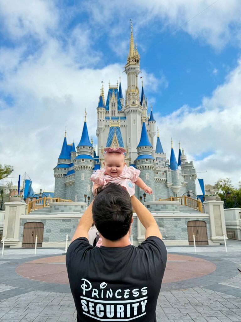 Aos 5 meses, filha de Lucas Rangel e Lucas Bley rouba a cena em fotos ...