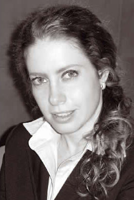 Entrevista: Carla Dichy - CARAS Brasil