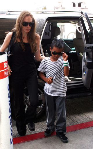 Angelina Jolie completa 35 anos hoje! - CARAS Brasil