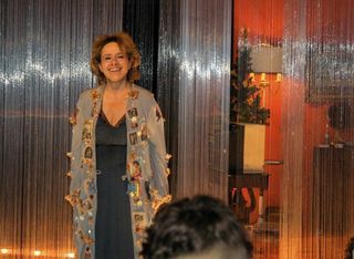 Débora Duarte reinventa-se - CARAS Brasil