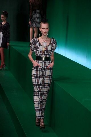 Galeria de fotos: Isabela Capeto no SPFW - CARAS Brasil