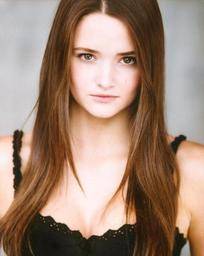 Christie Burke entra para saga Crepúsculo - CARAS Brasil