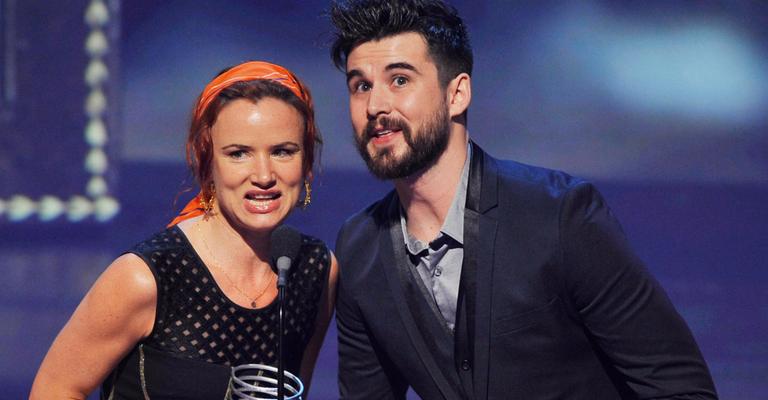 Juliette Lewis e Graydon Sheppard são homenageadas em premiação - CARAS ...
