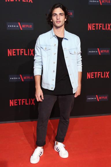Estrelas se reúnem em premiação do Netflix no Rio - CARAS Brasil