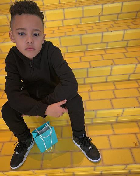 Com apenas 5 anos, filha de Kim Kardashian ganha presente caríssimo de ...